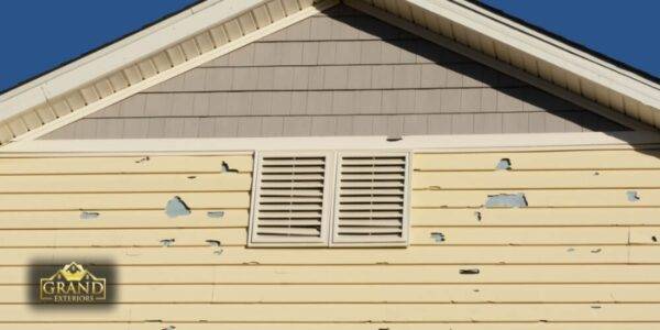 Common Siding Problems and How a Specialist Can Fix Them
